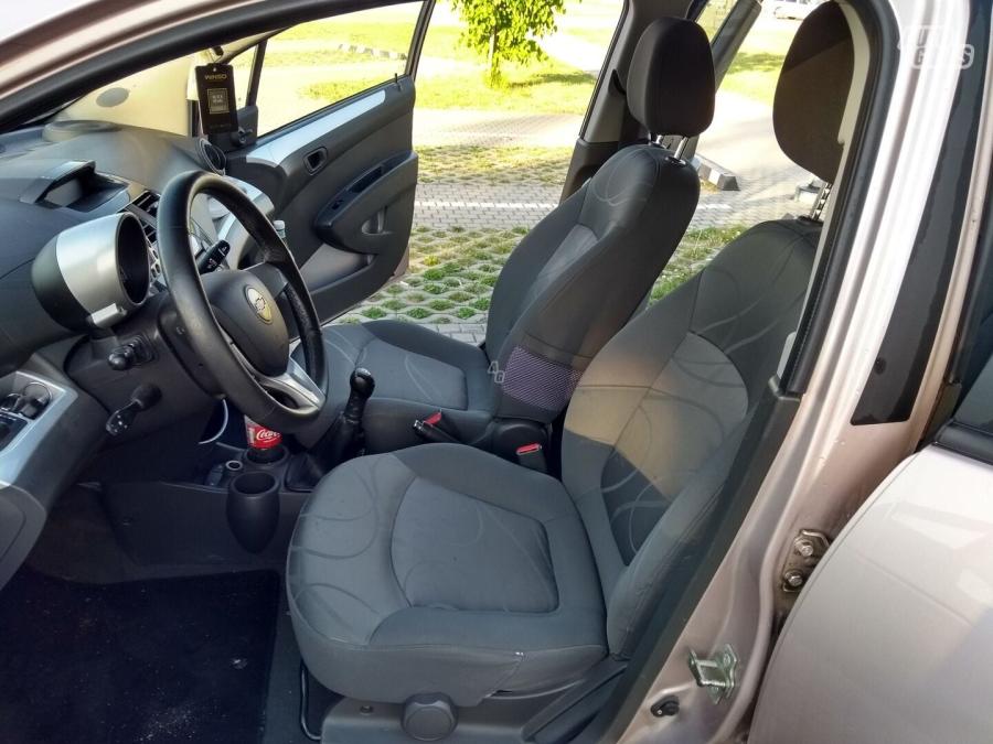 Violet Chevrolet Spark 2010 in Vilkaviskis, with an engine capacity of 1.20 L and mileage of 170 thousand km for 1750 €, photo 14 on AUTOMOTO.COM.LV