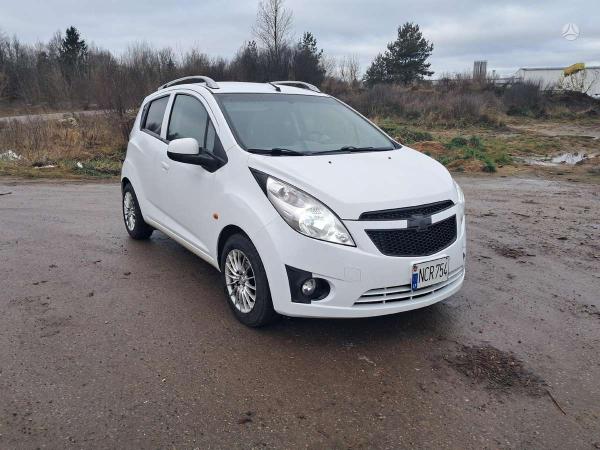 Balts Chevrolet Spark 2011 Viļņa, ar dzinēja tilpumu 1.20 L un nobraukumu 99 tūkst. km par 1700 €, foto 3 vietnē AUTOMOTO.COM.LV