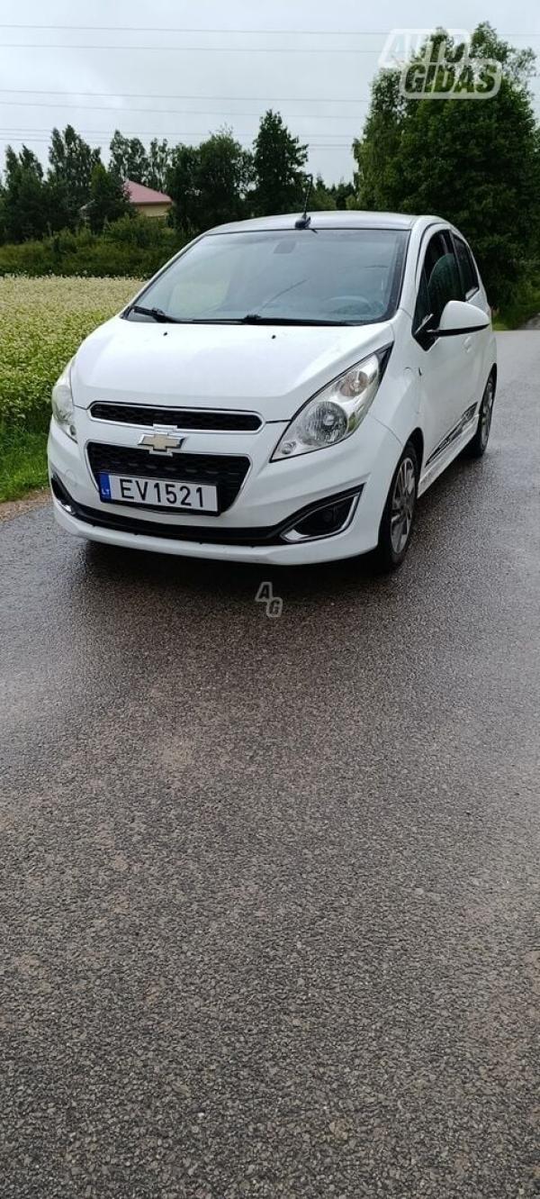 White Chevrolet Spark 2014 in Alytus, with an engine capacity of 0.00 L and mileage of 127 thousand km for 3500 €, photo 1 on AUTOMOTO.COM.LV