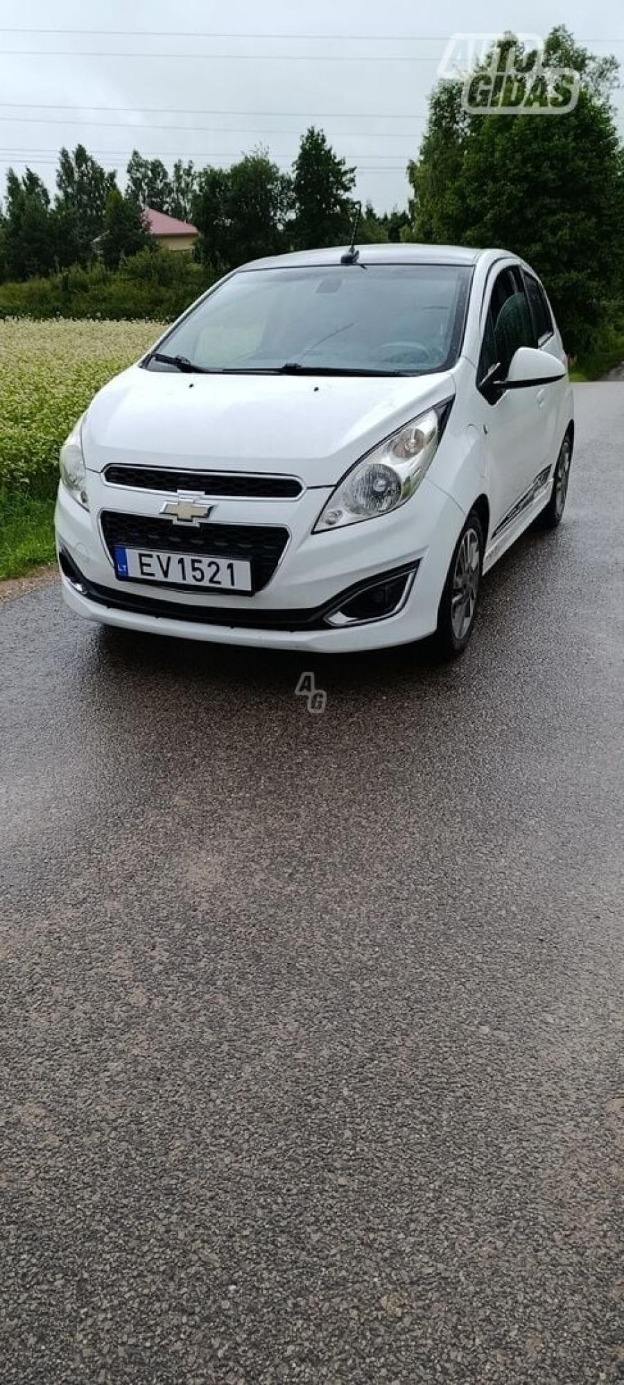 White Chevrolet Spark 2014 in Alytus, with an engine capacity of 0.00 L and mileage of 127 thousand km for 3500 €, photo 1 on AUTOMOTO.COM.LV