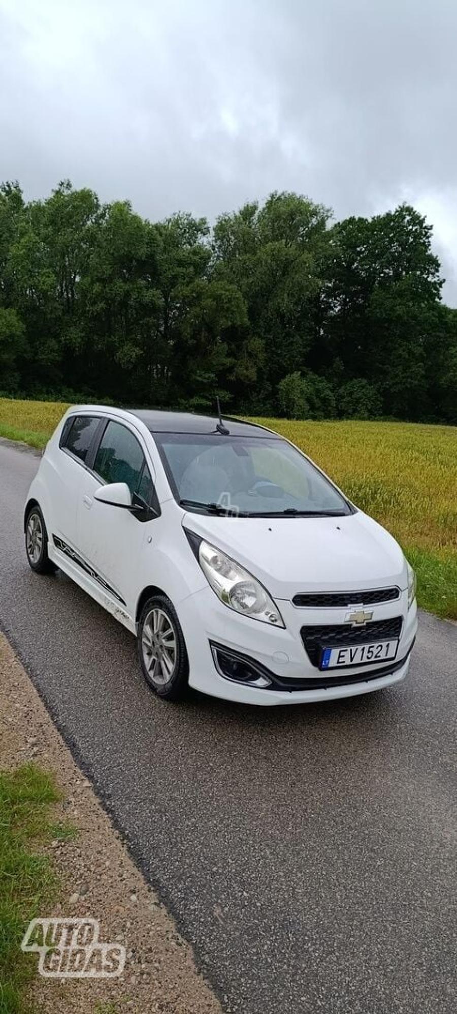 White Chevrolet Spark 2014 in Alytus, with an engine capacity of 0.00 L and mileage of 127 thousand km for 3500 €, photo 7 on AUTOMOTO.COM.LV