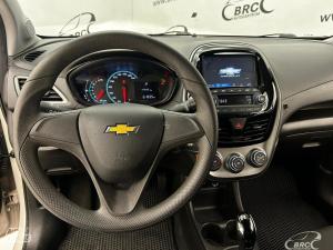 Balts Chevrolet Spark 2019 Avižieniai, ar dzinēja tilpumu 1.00 L un nobraukumu 62 tūkst. km par 9200 €, foto 13 vietnē AUTOMOTO.COM.LV