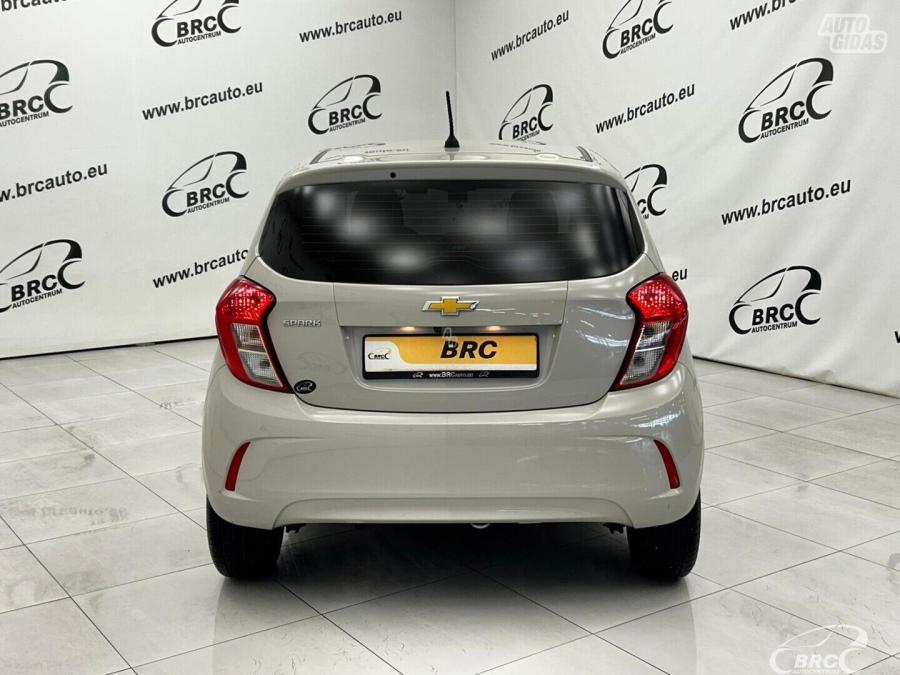Balts Chevrolet Spark 2019 Avižieniai, ar dzinēja tilpumu 1.00 L un nobraukumu 62 tūkst. km par 9200 €, foto 21 vietnē AUTOMOTO.COM.LV