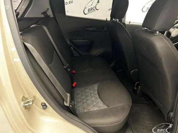 Balts Chevrolet Spark 2019 Viļņa, ar dzinēja tilpumu 1.00 L un nobraukumu 62 tūkst. km par 8600 €, foto 10 vietnē AUTOMOTO.COM.LV