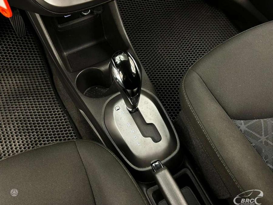 Balts Chevrolet Spark 2019 Viļņa, ar dzinēja tilpumu 1.00 L un nobraukumu 62 tūkst. km par 8600 €, foto 18 vietnē AUTOMOTO.COM.LV