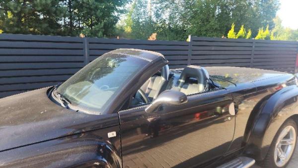 Black Chevrolet SSR 2016 in Vilnius, with an engine capacity of 5.97 L and mileage of 73 thousand km for 35000 €, photo 8 on AUTOMOTO.COM.LV