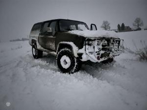 Melns Chevrolet Suburban 1989 Kauņa, ar dzinēja tilpumu 6.50 L un nobraukumu 38 tūkst. km par 14999 €, foto 6 vietnē AUTOMOTO.COM.LV