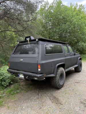 Melns Chevrolet Suburban 1989 Kauņa, ar dzinēja tilpumu 6.50 L un nobraukumu 38 tūkst. km par 14999 €, foto 20 vietnē AUTOMOTO.COM.LV