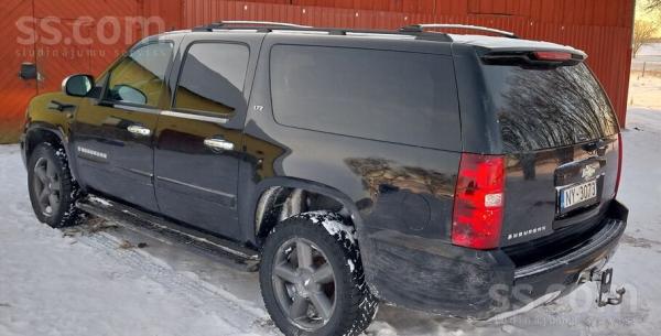 Black Chevrolet Suburban 2008 in Jekabpils, with an engine capacity of 5.30 L and mileage of 168 thousand km for 24000 €, photo 4 on AUTOMOTO.COM.LV