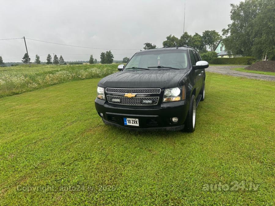 Black Chevrolet Suburban 2008 in Tallinn, with an engine capacity of 5.30 L and mileage of 334 thousand km for 13000 €, photo 10 on AUTOMOTO.COM.LV