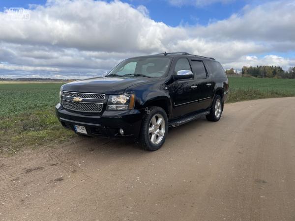 Melns Chevrolet Suburban 2011 Telšiai, ar dzinēja tilpumu 5.30 L un nobraukumu 315 tūkst. km par 12000 €, foto 1 vietnē AUTOMOTO.COM.LV