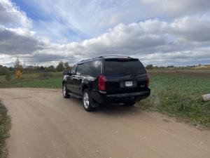Melns Chevrolet Suburban 2011 Telšiai, ar dzinēja tilpumu 5.30 L un nobraukumu 315 tūkst. km par 12000 €, foto 15 vietnē AUTOMOTO.COM.LV