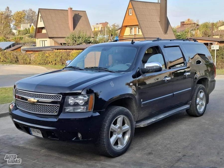 Melns Chevrolet Suburban 2011 Telšiai, ar dzinēja tilpumu 5.30 L un nobraukumu 315 tūkst. km par 12000 €, foto 23 vietnē AUTOMOTO.COM.LV