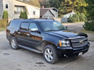 Melns Chevrolet Suburban 2011 Telšiai, ar dzinēja tilpumu 5.30 L un nobraukumu 315 tūkst. km par 12000 €, foto 25 vietnē AUTOMOTO.COM.LV