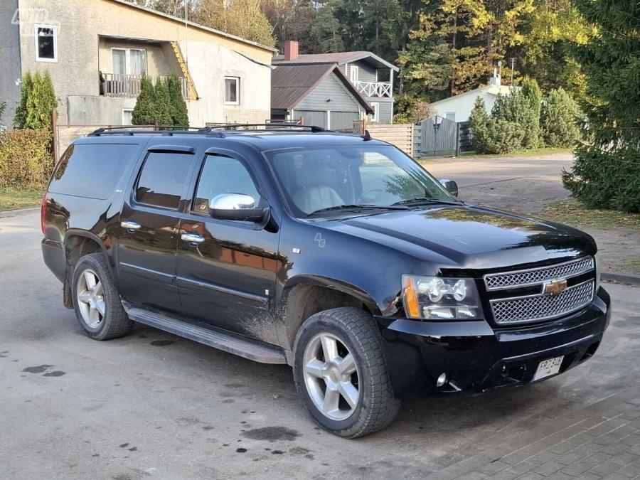 Melns Chevrolet Suburban 2011 Telšiai, ar dzinēja tilpumu 5.30 L un nobraukumu 315 tūkst. km par 12000 €, foto 25 vietnē AUTOMOTO.COM.LV
