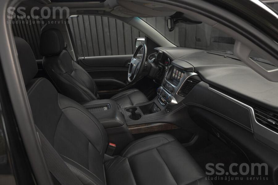 Melns Chevrolet Suburban 2015 Jelgava, ar dzinēja tilpumu 5.30 L un nobraukumu 257 tūkst. km par 21000 €, foto 10 vietnē AUTOMOTO.COM.LV