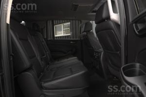Melns Chevrolet Suburban 2015 Jelgava, ar dzinēja tilpumu 5.30 L un nobraukumu 257 tūkst. km par 21000 €, foto 12 vietnē AUTOMOTO.COM.LV