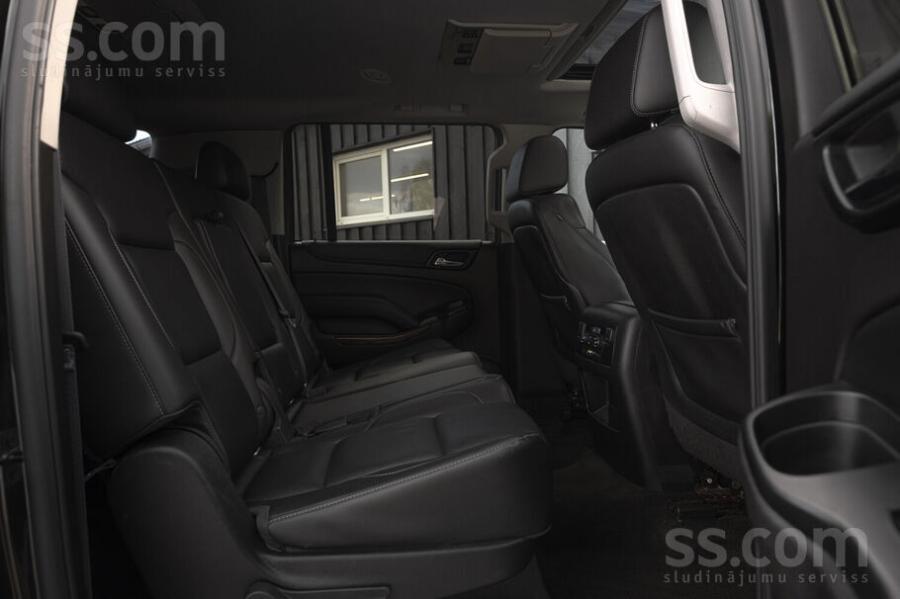 Melns Chevrolet Suburban 2015 Jelgava, ar dzinēja tilpumu 5.30 L un nobraukumu 257 tūkst. km par 21000 €, foto 12 vietnē AUTOMOTO.COM.LV