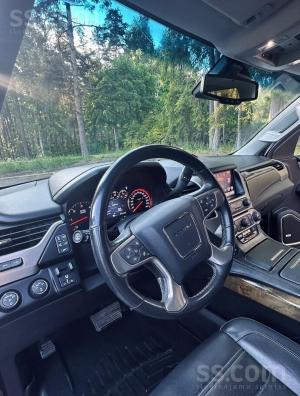 Melns Chevrolet Suburban 2016 Rīga, ar dzinēja tilpumu 6.20 L un nobraukumu 290 tūkst. km par 22500 €, foto 10 vietnē AUTOMOTO.COM.LV