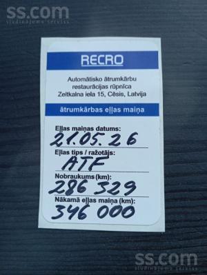 Melns Chevrolet Suburban 2016 Rīga, ar dzinēja tilpumu 6.20 L un nobraukumu 290 tūkst. km par 22500 €, foto 14 vietnē AUTOMOTO.COM.LV