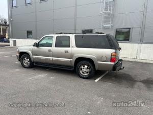 Brown Chevrolet Suburban 2000 in Tallinn, with an engine capacity of 5.30 L and mileage of 200 thousand km for 7000 €, photo 3 on AUTOMOTO.COM.LV