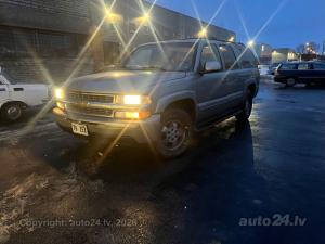 Brown Chevrolet Suburban 2000 in Tallinn, with an engine capacity of 5.30 L and mileage of 200 thousand km for 7000 €, photo 15 on AUTOMOTO.COM.LV