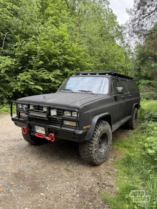 Chevrolet Suburban 1989 in Kaunas, with an engine capacity of 6.50 L and mileage of 80 thousand km for 15000 €, photo 2 on AUTOMOTO.COM.LV