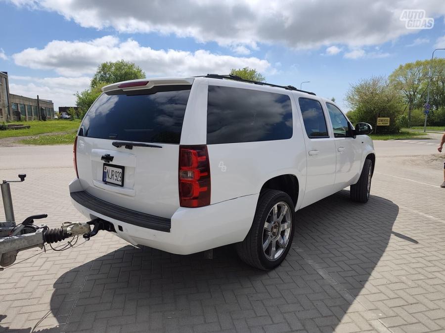 Chevrolet Suburban 2011 in Klaipeda, with an engine capacity of 5.30 L and mileage of 280 thousand km for 10500 €, photo 12 on AUTOMOTO.COM.LV