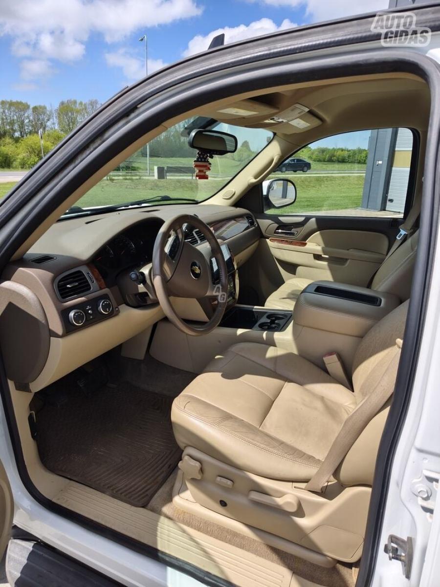 Chevrolet Suburban 2011 in Klaipeda, with an engine capacity of 5.30 L and mileage of 280 thousand km for 10500 €, photo 18 on AUTOMOTO.COM.LV