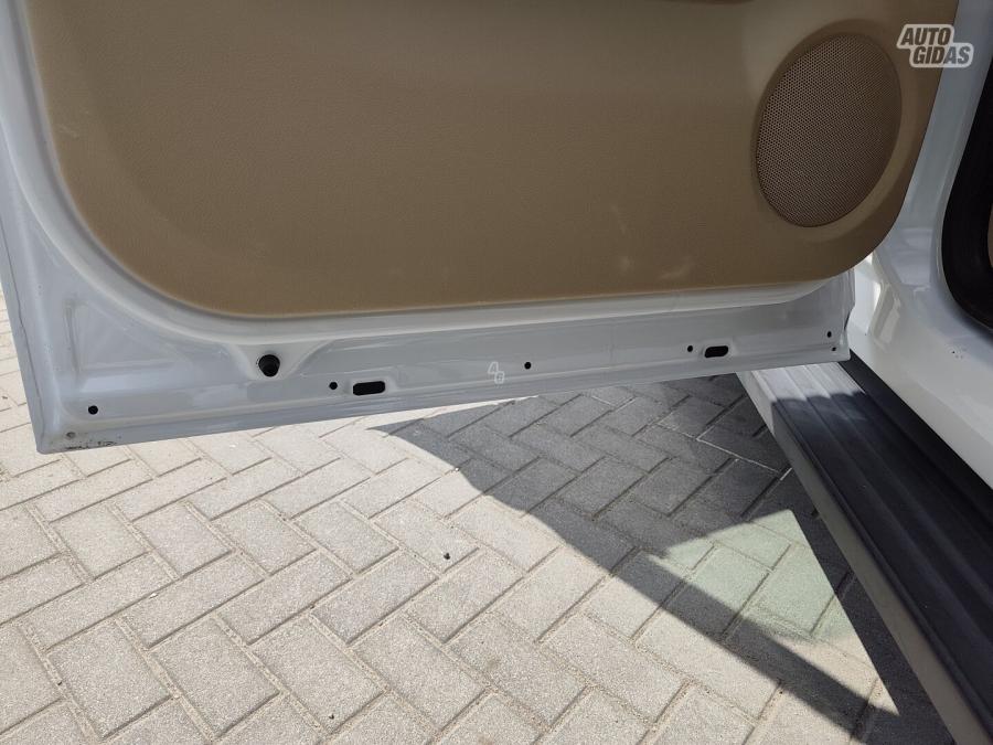 Chevrolet Suburban 2011 in Klaipeda, with an engine capacity of 5.30 L and mileage of 280 thousand km for 10500 €, photo 22 on AUTOMOTO.COM.LV