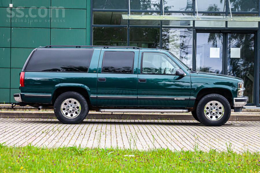 Green Chevrolet Suburban 1997 in Tukums, with an engine capacity of 5.70 L and mileage of 270 thousand km for 10000 €, photo 4 on AUTOMOTO.COM.LV