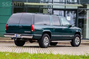 Green Chevrolet Suburban 1997 in Tukums, with an engine capacity of 5.70 L and mileage of 270 thousand km for 10000 €, photo 5 on AUTOMOTO.COM.LV