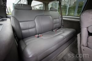 Green Chevrolet Suburban 1997 in Tukums, with an engine capacity of 5.70 L and mileage of 270 thousand km for 10000 €, photo 13 on AUTOMOTO.COM.LV