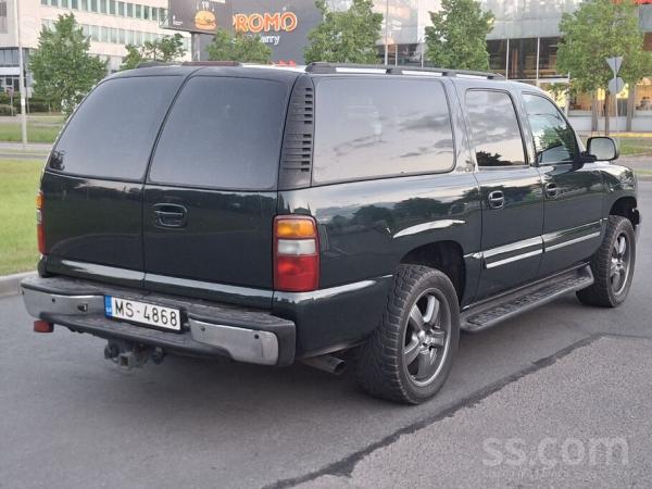 Зеленый Шевроле Субурбан 2003 в Рига, объемом двигателя 5.30 л и пробегом 141 тыс. км за 8500 €, фото 3 на AUTOMOTO.COM.LV