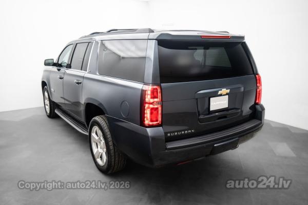 Pelēks Chevrolet Suburban 2020 Tallina, ar dzinēja tilpumu 5.30 L un nobraukumu 105 tūkst. km par 29999 €, foto 6 vietnē AUTOMOTO.COM.LV