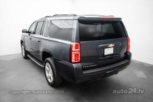 Grey Chevrolet Suburban 2020 in Tallinn, with an engine capacity of 5.30 L and mileage of 105 thousand km for 29999 €, photo 7 on AUTOMOTO.COM.LV