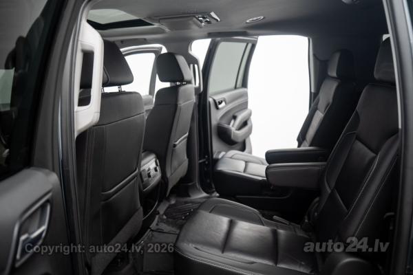 Pelēks Chevrolet Suburban 2020 Tallina, ar dzinēja tilpumu 5.30 L un nobraukumu 105 tūkst. km par 29999 €, foto 8 vietnē AUTOMOTO.COM.LV