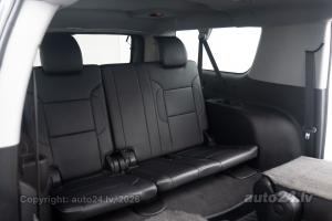 Grey Chevrolet Suburban 2020 in Tallinn, with an engine capacity of 5.30 L and mileage of 105 thousand km for 29999 €, photo 10 on AUTOMOTO.COM.LV