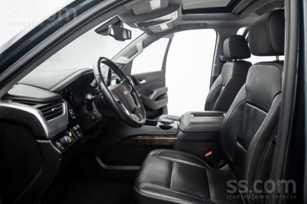 Pelēks Chevrolet Suburban 2020 Tallina, ar dzinēja tilpumu 5.30 L un nobraukumu 105 tūkst. km par 29999 €, foto 7 vietnē AUTOMOTO.COM.LV