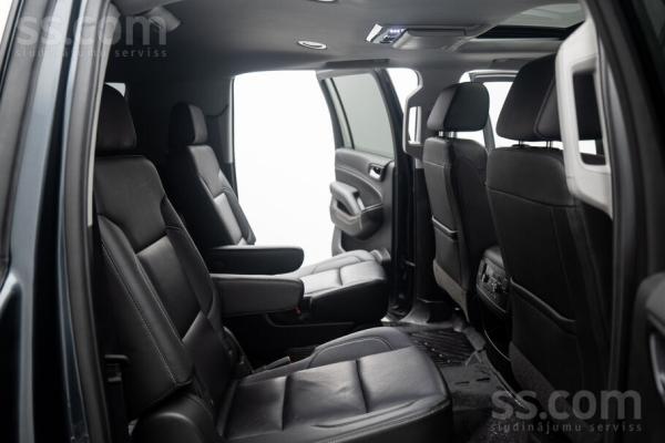 Pelēks Chevrolet Suburban 2020 Tallina, ar dzinēja tilpumu 5.30 L un nobraukumu 105 tūkst. km par 29999 €, foto 10 vietnē AUTOMOTO.COM.LV