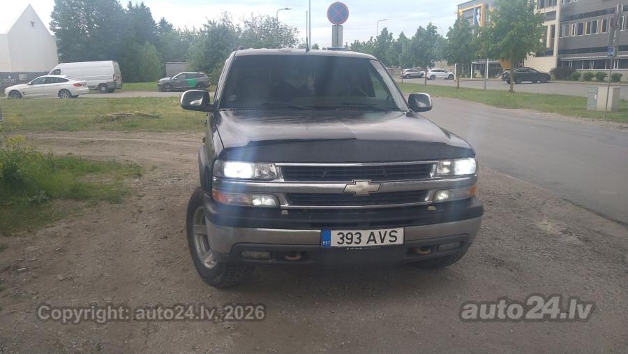 Melns Chevrolet Tahoe 2002 Tallina, ar dzinēja tilpumu 5.30 L un nobraukumu 431 tūkst. km par 6500 €, foto 3 vietnē AUTOMOTO.COM.LV