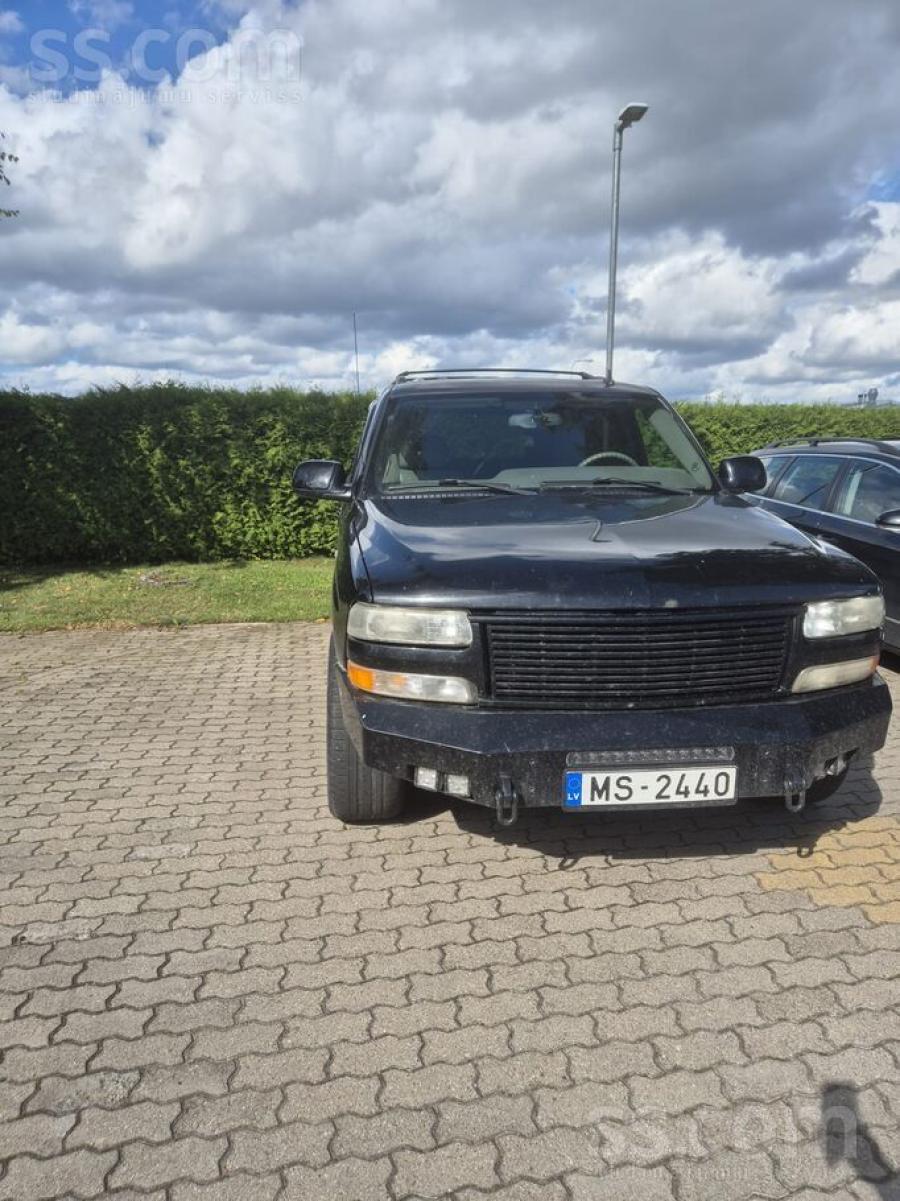 Melns Chevrolet Tahoe 2006 Rīga, ar dzinēja tilpumu 6.00 L un nobraukumu 206 tūkst. km par 13500 €, foto 3 vietnē AUTOMOTO.COM.LV