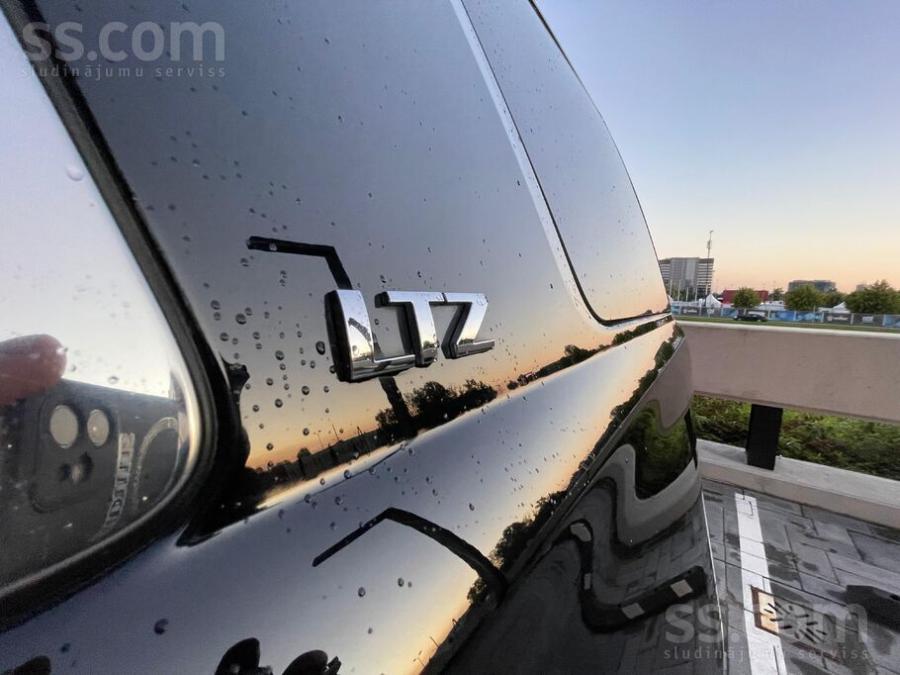 Melns Chevrolet Tahoe 2015 Rīga, ar dzinēja tilpumu 5.30 L un nobraukumu 172 tūkst. km par 15000 €, foto 5 vietnē AUTOMOTO.COM.LV