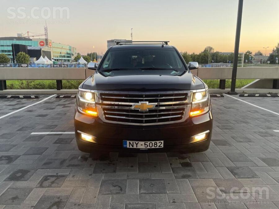 Melns Chevrolet Tahoe 2015 Rīga, ar dzinēja tilpumu 5.30 L un nobraukumu 172 tūkst. km par 15000 €, foto 6 vietnē AUTOMOTO.COM.LV