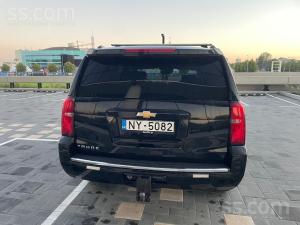 Melns Chevrolet Tahoe 2015 Rīga, ar dzinēja tilpumu 5.30 L un nobraukumu 172 tūkst. km par 15000 €, foto 13 vietnē AUTOMOTO.COM.LV