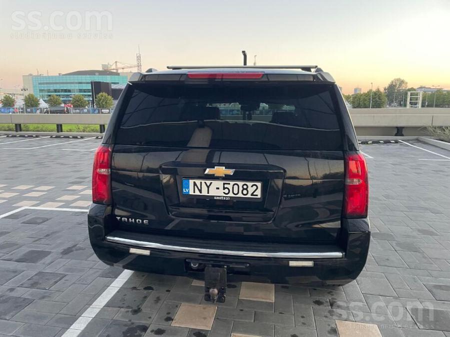 Melns Chevrolet Tahoe 2015 Rīga, ar dzinēja tilpumu 5.30 L un nobraukumu 172 tūkst. km par 15000 €, foto 13 vietnē AUTOMOTO.COM.LV
