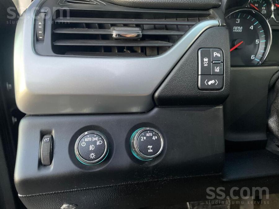 Melns Chevrolet Tahoe 2015 Rīga, ar dzinēja tilpumu 5.30 L un nobraukumu 172 tūkst. km par 15000 €, foto 22 vietnē AUTOMOTO.COM.LV