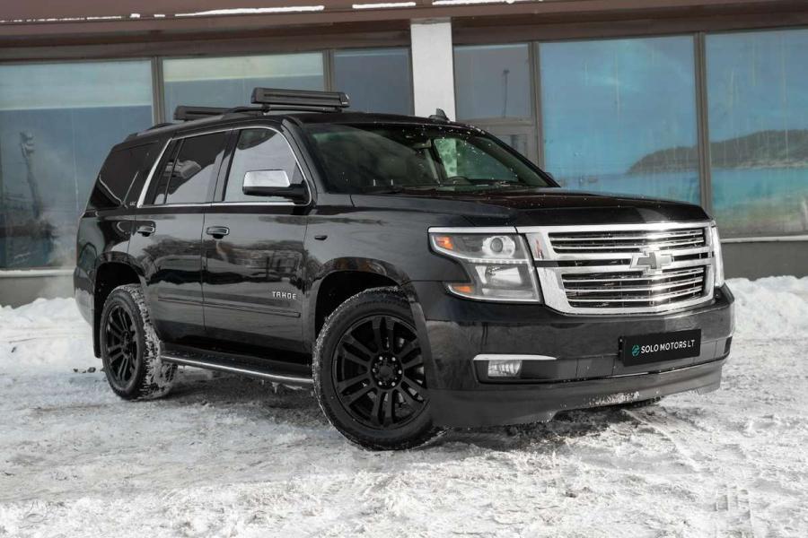 Melns Chevrolet Tahoe 2016 Viļņa, ar dzinēja tilpumu 5.30 L un nobraukumu 217 tūkst. km par 25000 €, foto 1 vietnē AUTOMOTO.COM.LV