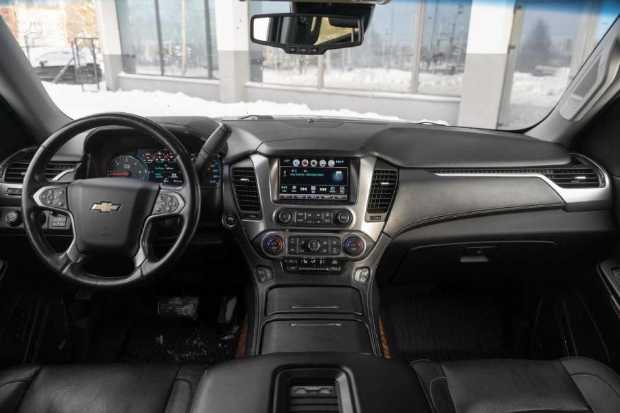 Melns Chevrolet Tahoe 2016 Viļņa, ar dzinēja tilpumu 5.30 L un nobraukumu 217 tūkst. km par 25000 €, foto 15 vietnē AUTOMOTO.COM.LV