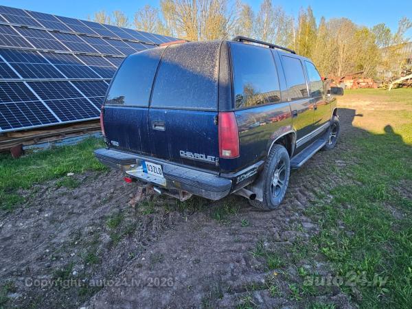 Zils Chevrolet Tahoe 1996 Tallina, ar dzinēja tilpumu 5.70 L un nobraukumu 0 tūkst. km par 5500 €, foto 3 vietnē AUTOMOTO.COM.LV